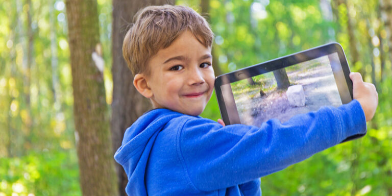 Kinder ans Tablet! Echt jetzt? | BAUSTEiNE KiNDERGARTEN